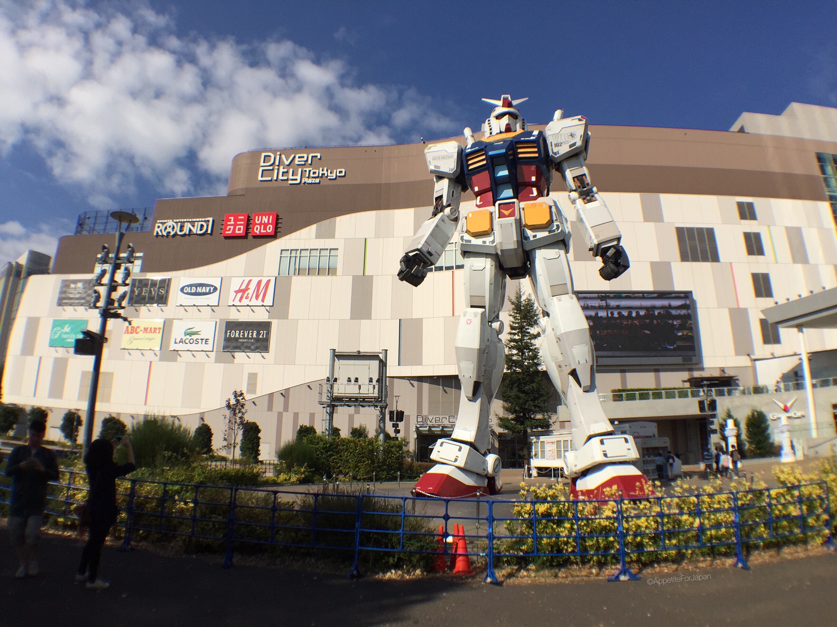 Diver City Tokyo The Ultimate Gundam Experience Appetite For Japan Diver City Tokyo The Ultimate Gundam Experience Appetite For Japan