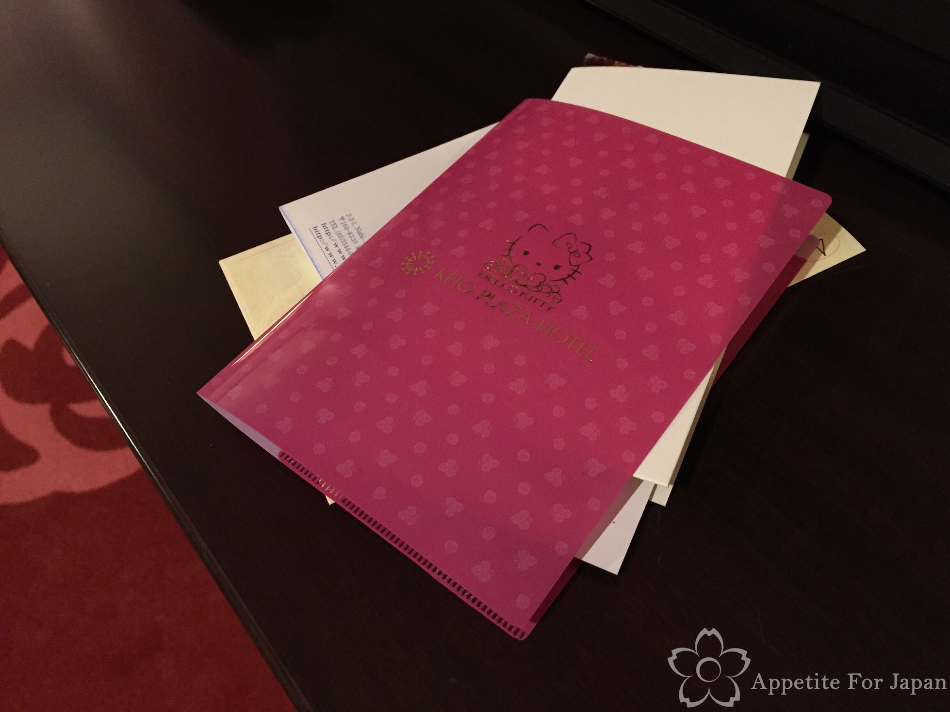 Hello Kitty Hotel Room: Inside Keio Plaza Tokyo’s Princess Kitty Room ...