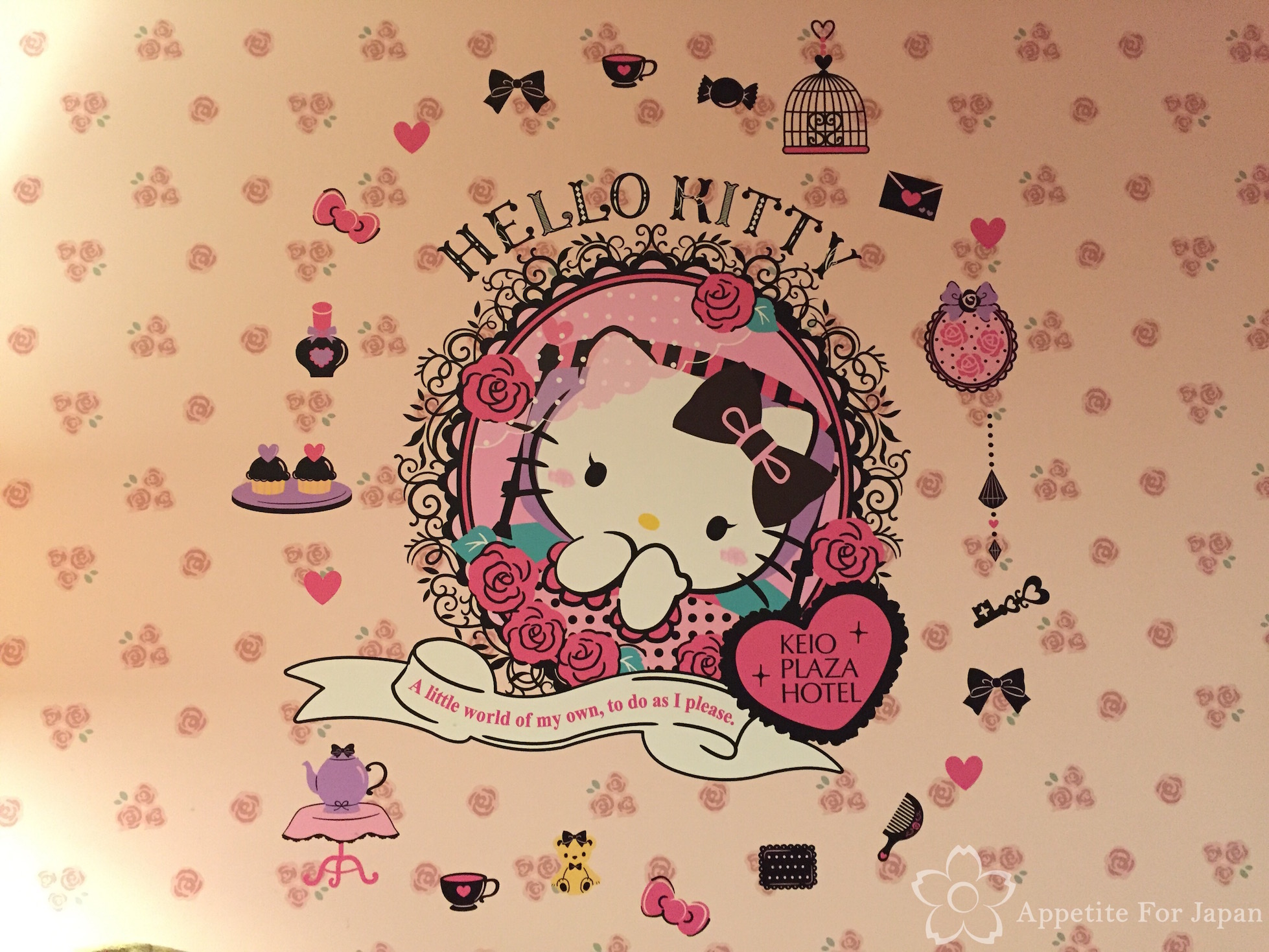 Hello Kitty Hotel Room: Inside Keio Plaza Tokyo’s Princess Kitty Room ...