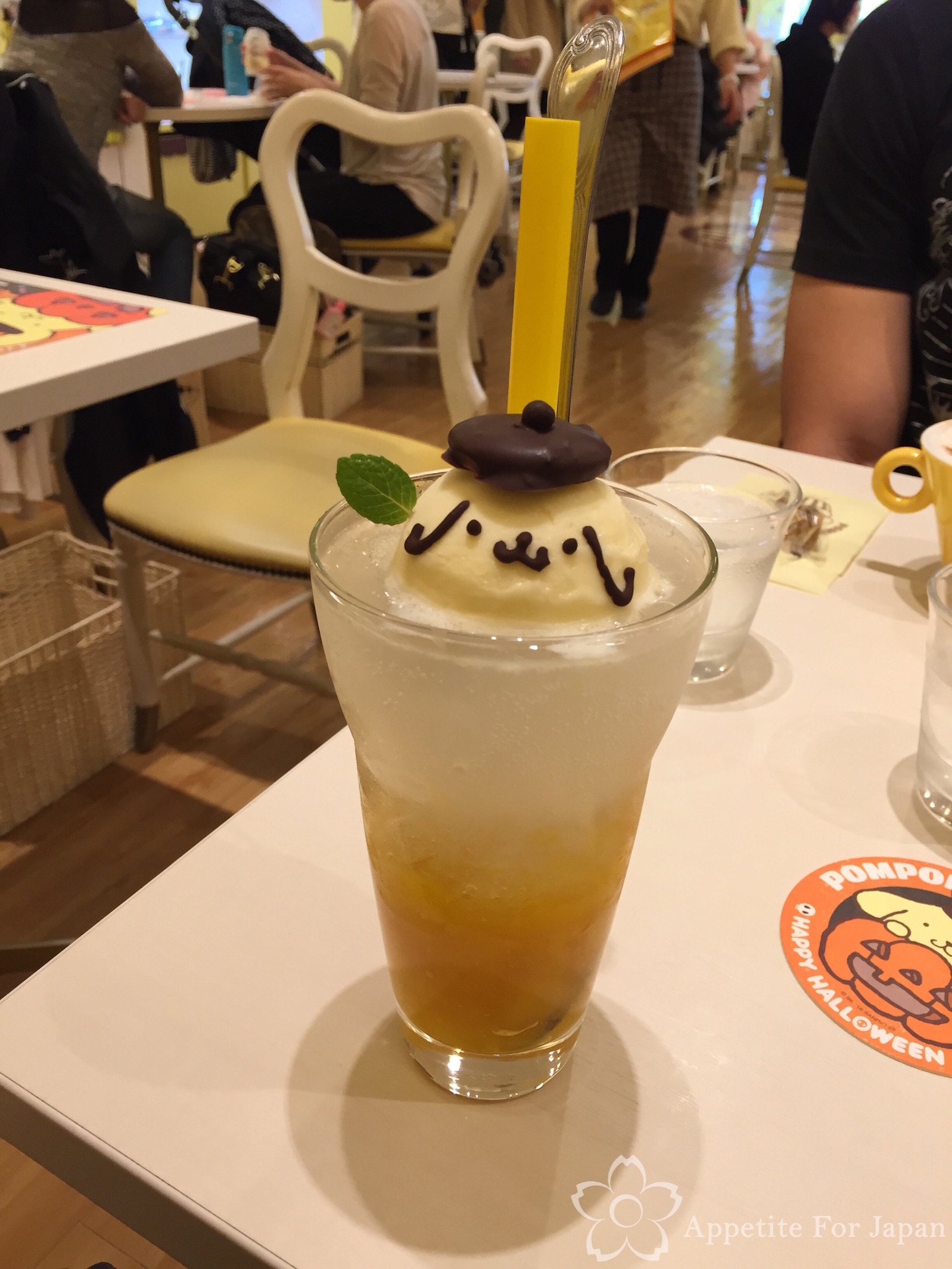 Pompompurin Cafe Harajuku: a super kawaii Sanrio restaurant in Tokyo ...